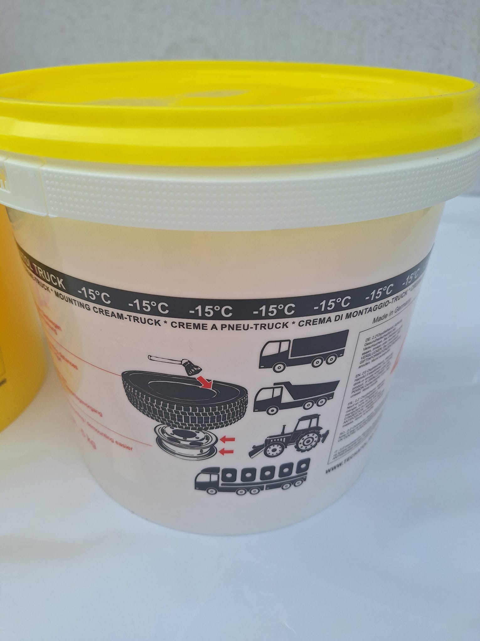 Pasta montat anvelope galbena cu glicerina 5KG – Techatol